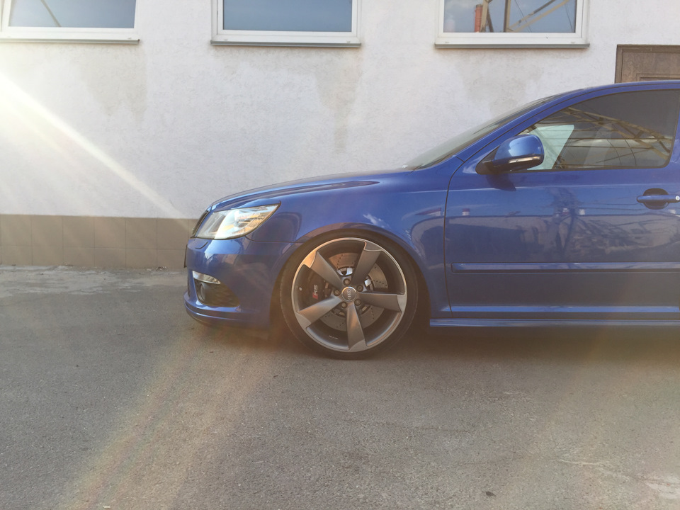 Big brakes 370mm Audi TTRS & Brembo OEM kit — Skoda Octavia RS Mk2, 2 л ...