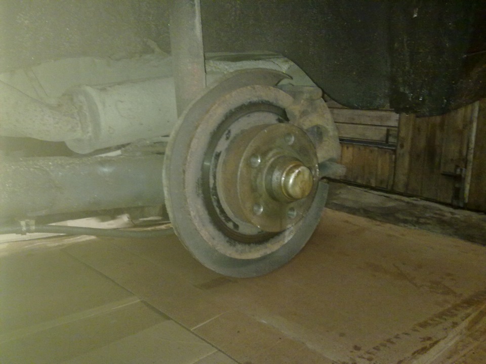 Замена задних тормозов.Переход на двухрядный подшипник. Часть I ...