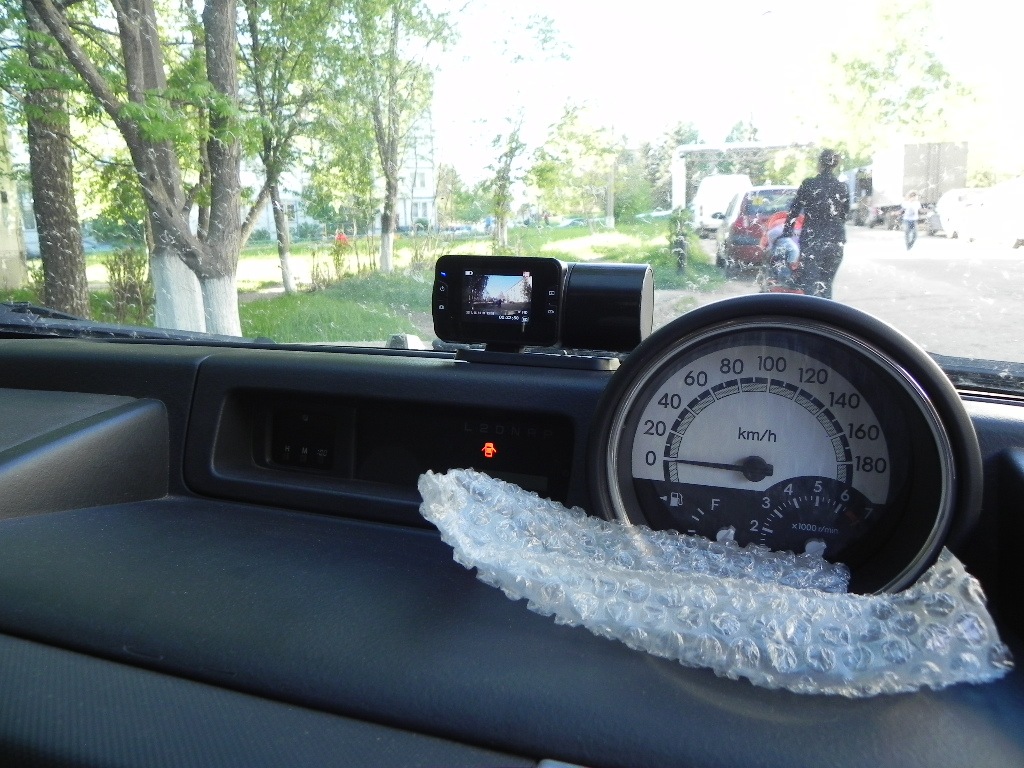 Видеорегистратор. — Toyota bB (NCP30), 1,5 л, 2003 года | видео | DRIVE2