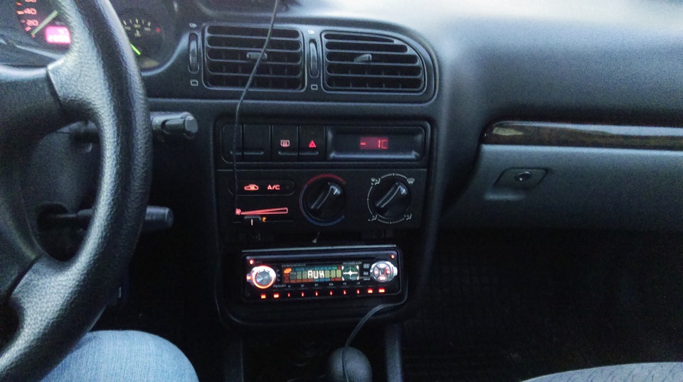 Заменил магнитолу — Peugeot 406, 2 л, 1999 года | автозвук | DRIVE2