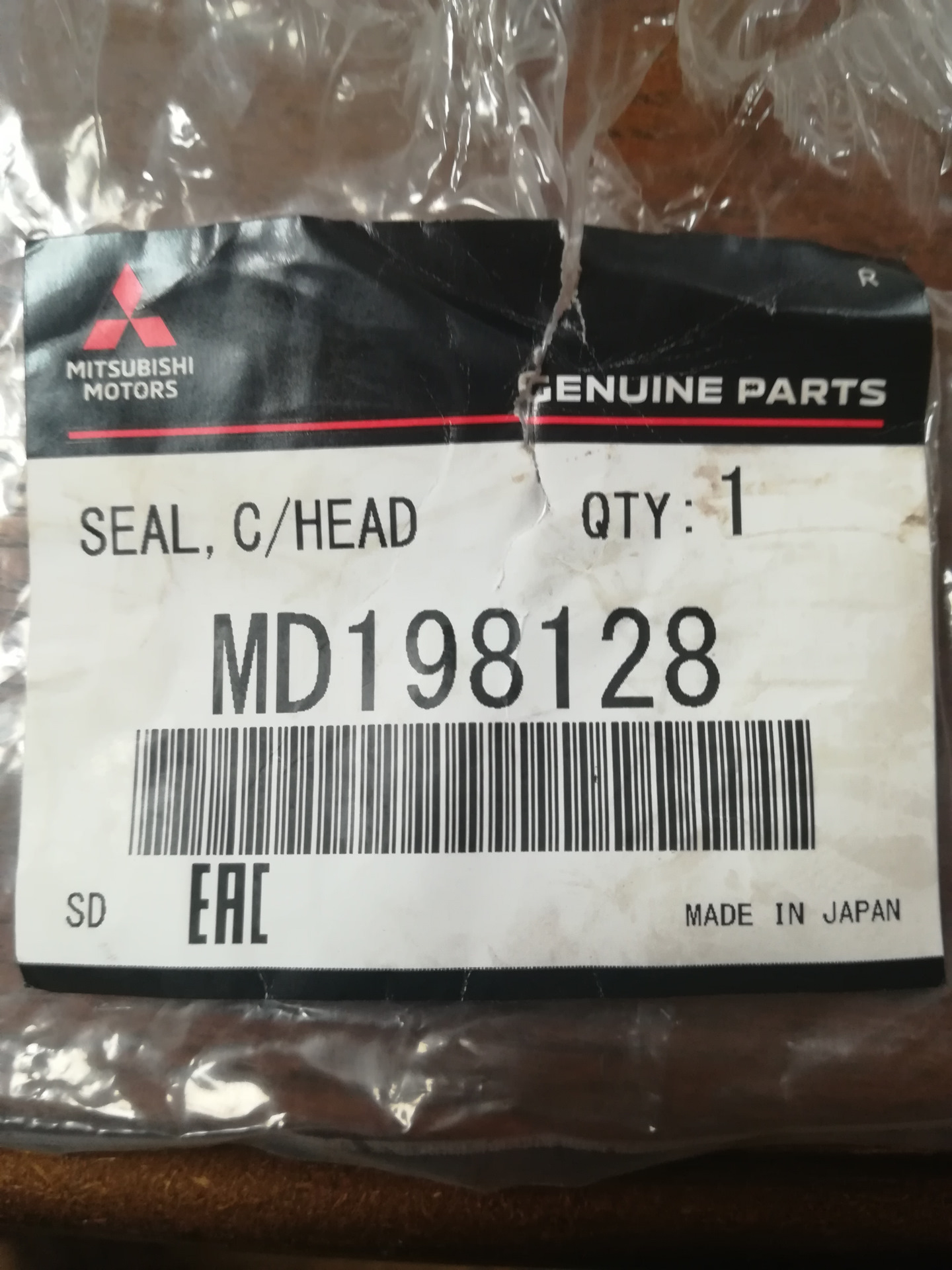 Замена прокладок свечных колодцев и свечей — Mitsubishi Pajero (4G), 3 ...