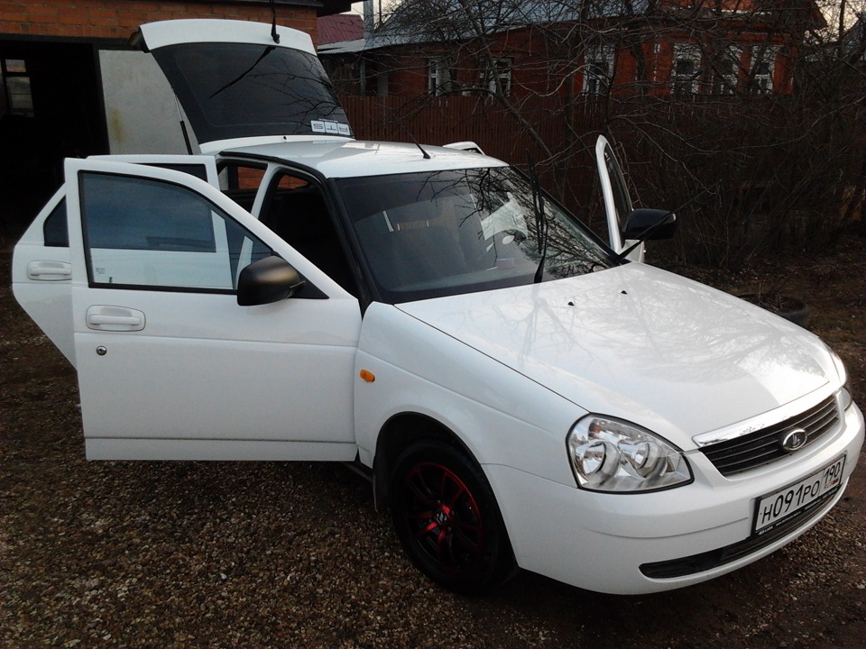 Тонировка — Lada Приора хэтчбек, 1,6 л, 2012 года | расходники | DRIVE2