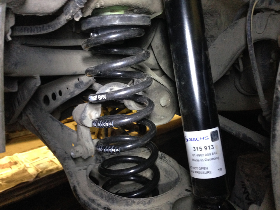 8J0512149 Подкладка VAG | Запчасти на DRIVE2