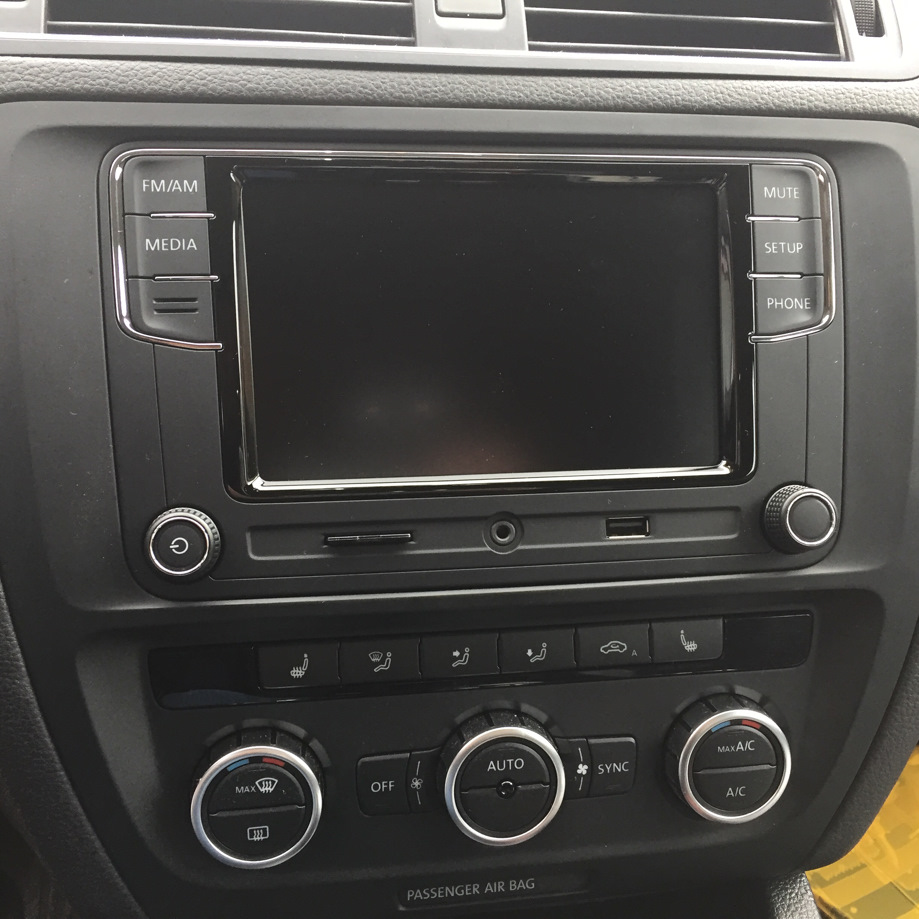 RCD330G Plus: поставил — Volkswagen Jetta VI, 1,4 л, 2013 года ...