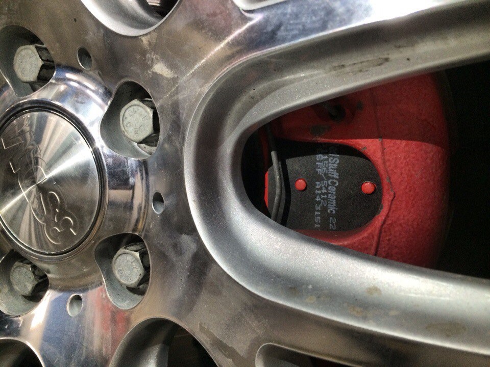 Передние колодки EBC Red Stuff — Volkswagen Golf GTI Mk5, 2 л, 2006 ...