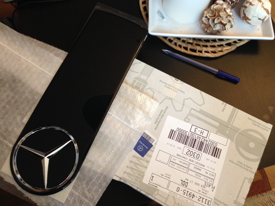 A4638901744 Шильдик крышки запасного колеса Mercedes | Запчасти на DRIVE2