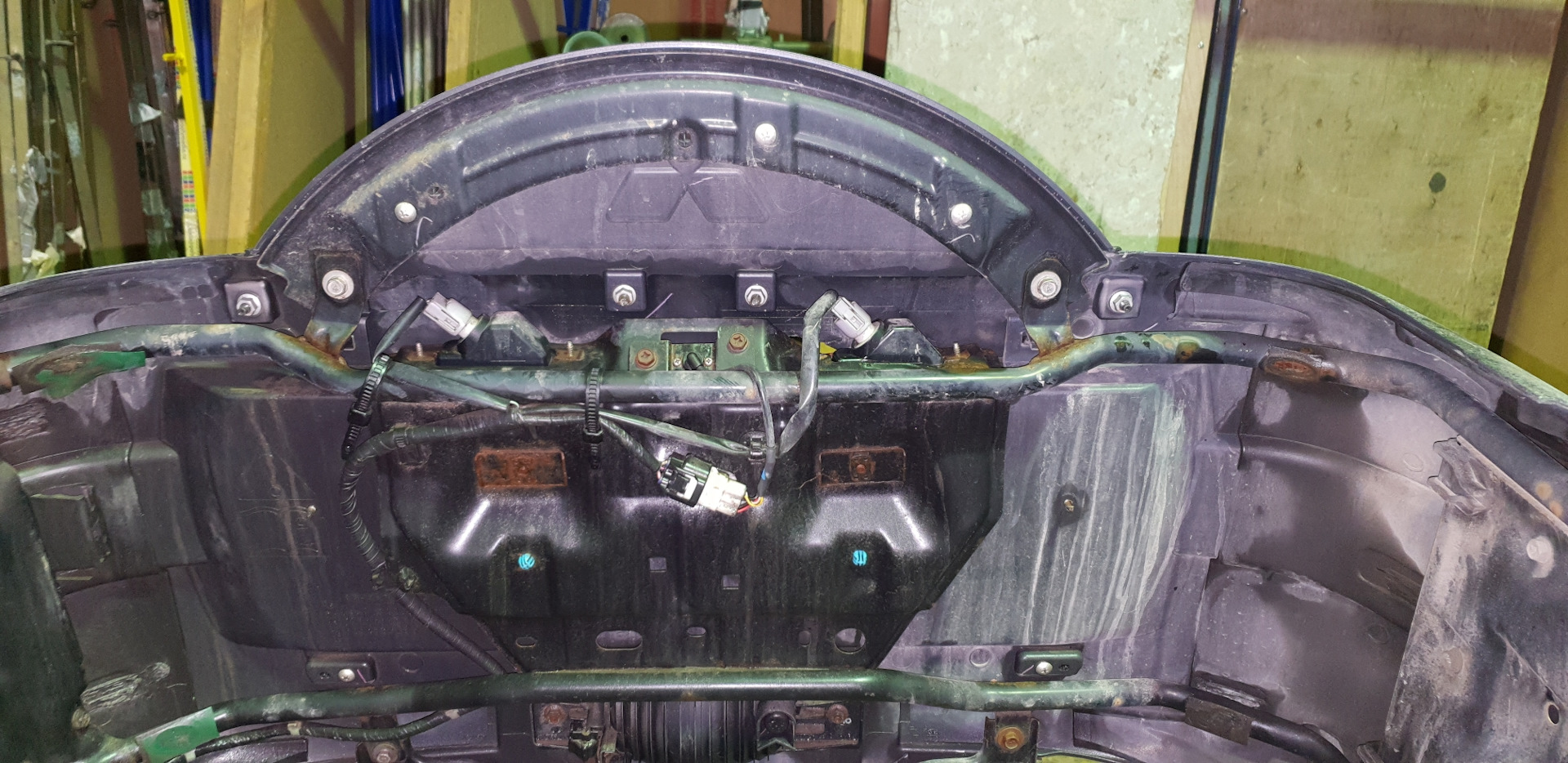 Замена накладки и перчаточного ящика — Mitsubishi Pajero (4G), 3,2 л ...