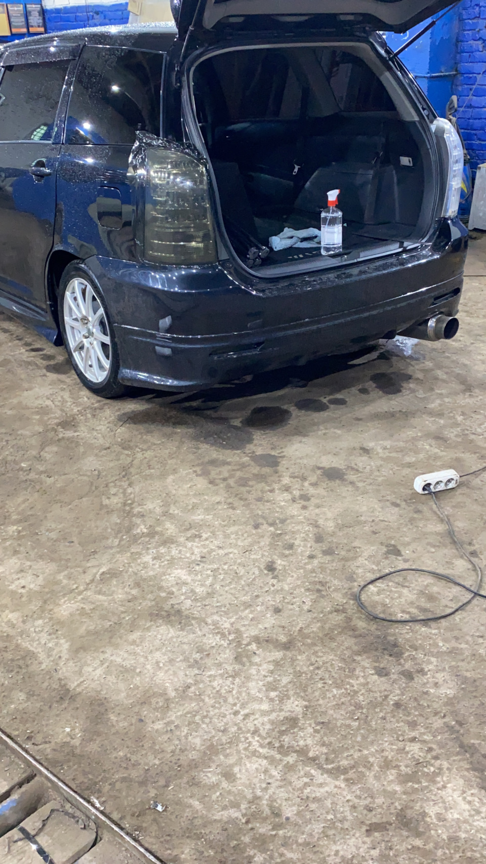 Чёрный, он есть, ЧЁРНЫЙ😈 #BLACKWISH😈 — Toyota Wish (AE10), 1,8 л, 2007 ...