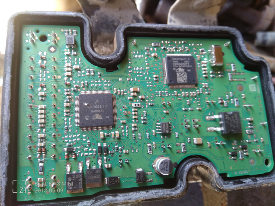 замена блока абс нужна помощь в поиске аналогов 1KO 907 379 p JT7 ...