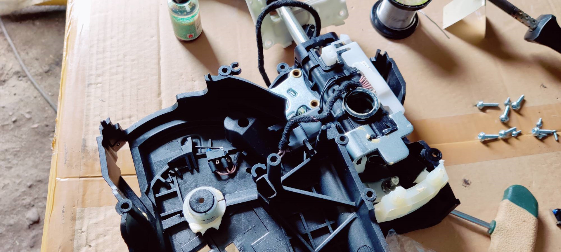 106.000 Электроника — неисправность. Перед выходом из автомобиля ...