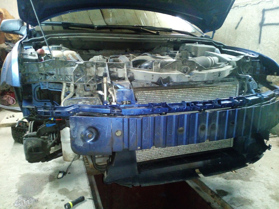 Установка омывателя Hella — Ford Focus Sedan II, 1,6 л, 2005 года ...