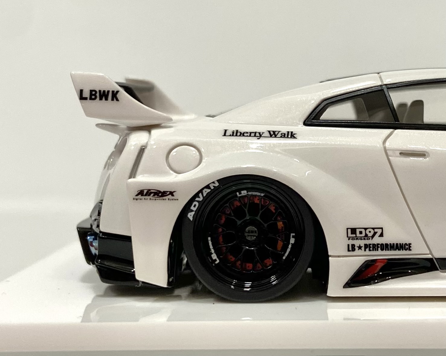 Nissan GTR R35 LBWK 1/43 makeup — Сообщество «Масштабные Модели» на DRIVE2