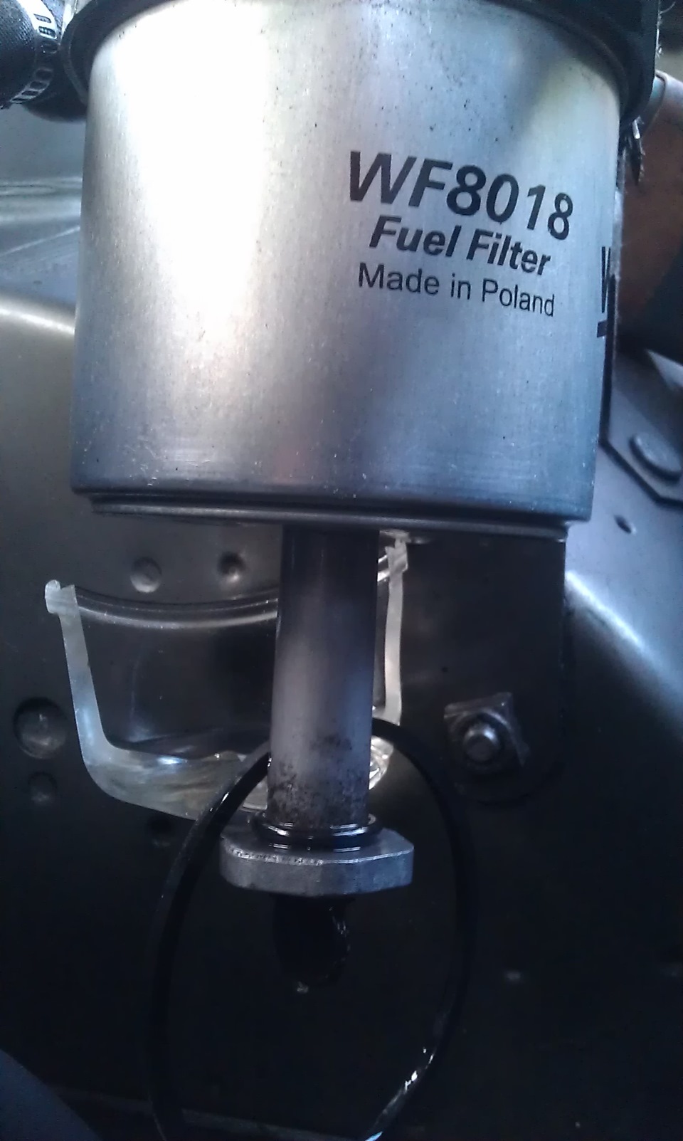 Лопнула колба топливного фильтра — Ford Scorpio I, 2,5 л, 1985 года ...