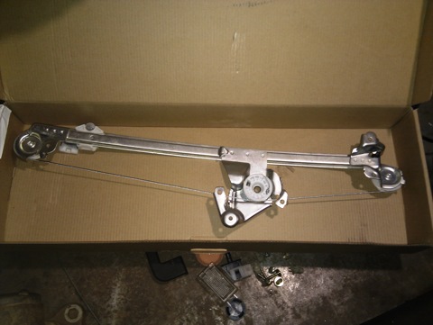 A0039902497 Пистон с потайной головкой крепежный. Mercedes | Запчасти ...