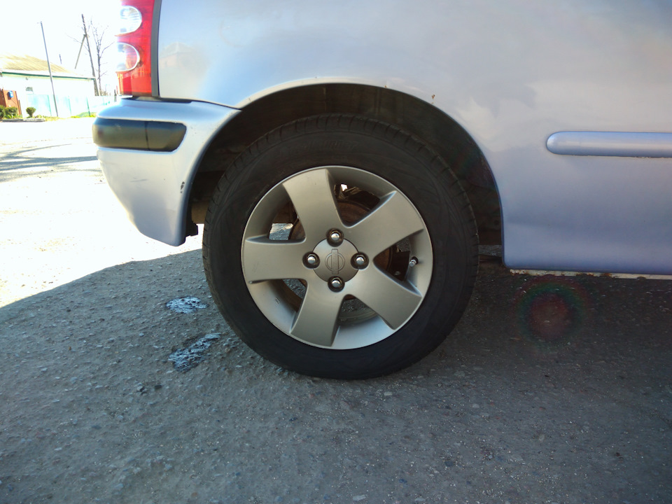 Диски Nissan R14 — Nissan March (K11), 1,3 л, 2001 года | колёсные ...