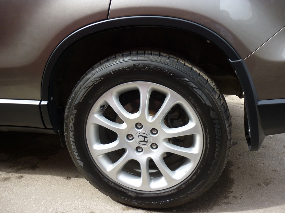 Чернитель резины — Honda CR-V (RE), 2,4 л, 2008 года | мойка | DRIVE2