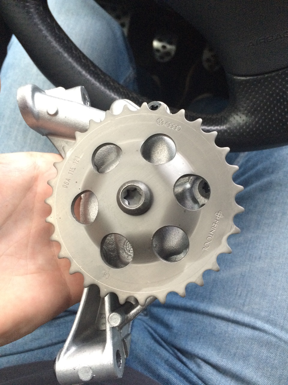 Замена масленого насоса — Audi A4 Avant (B6), 1,8 л, 2003 года | визит ...