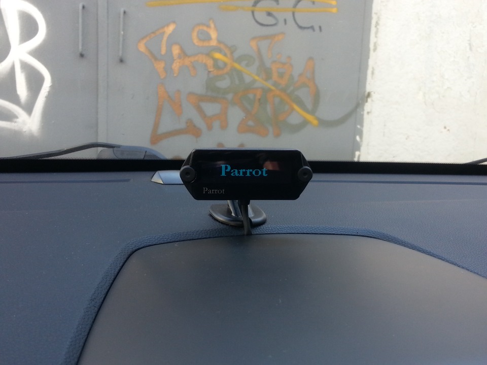 В машине поселился попугай — Hyundai ix35, 2 л, 2010 года | электроника ...