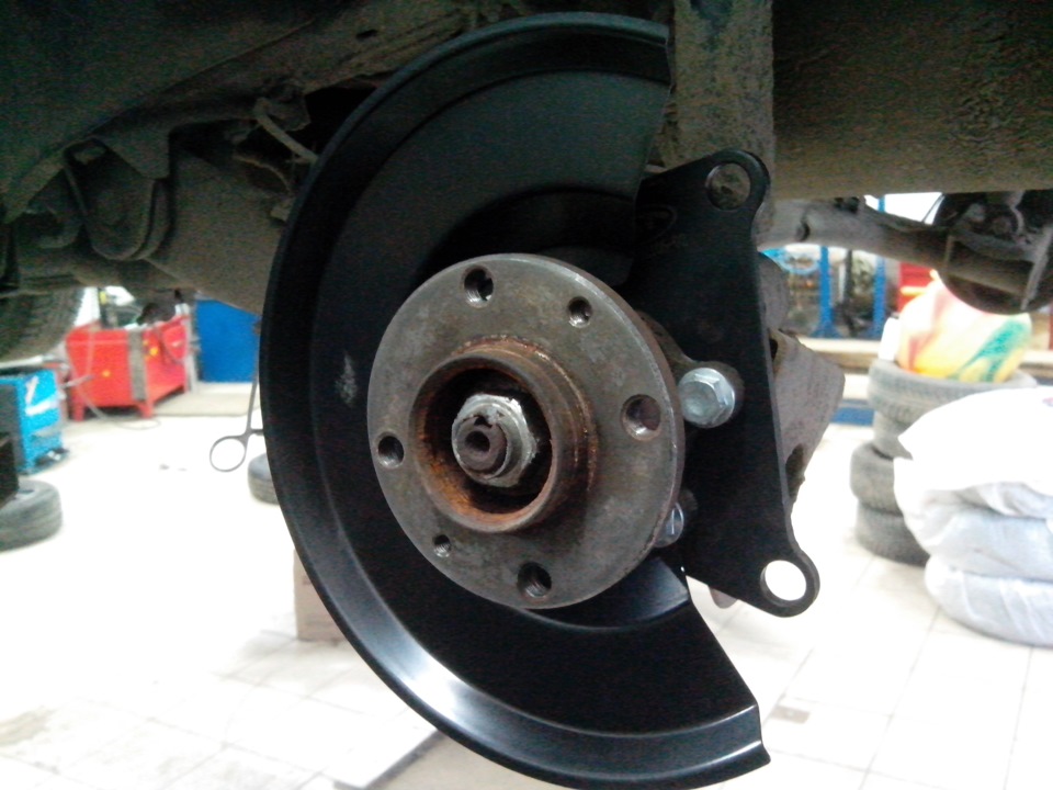 задние дисковые тормоза — Lada Приора седан, 2012 года | тюнинг | DRIVE2