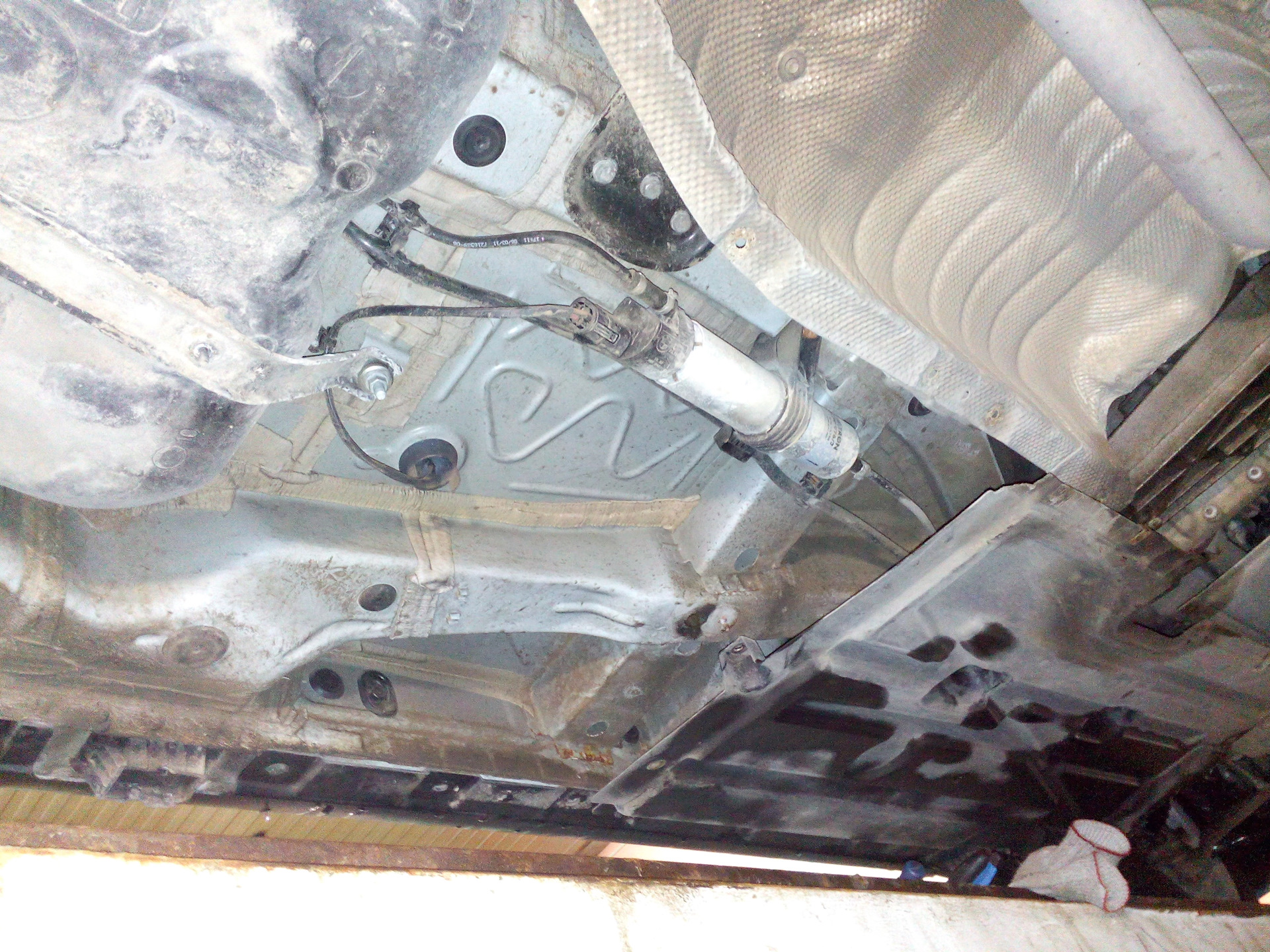 меняем топливный фильтр… пилим… смотрим — BMW X3 (F25), 2 л, 2011 года ...