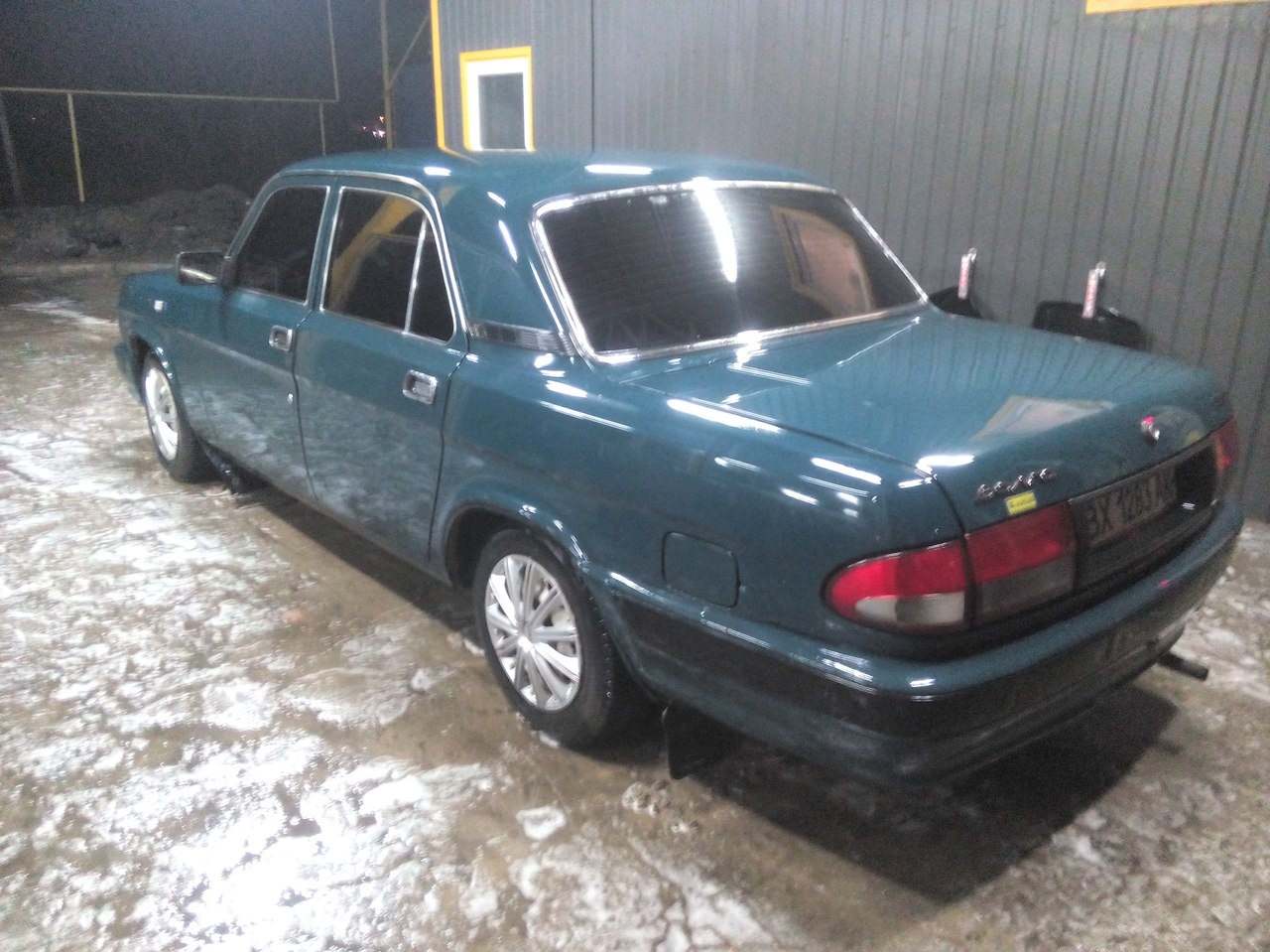 Вцепил колпаки — ГАЗ 3110, 2,4 л, 2001 года | аксессуары | DRIVE2