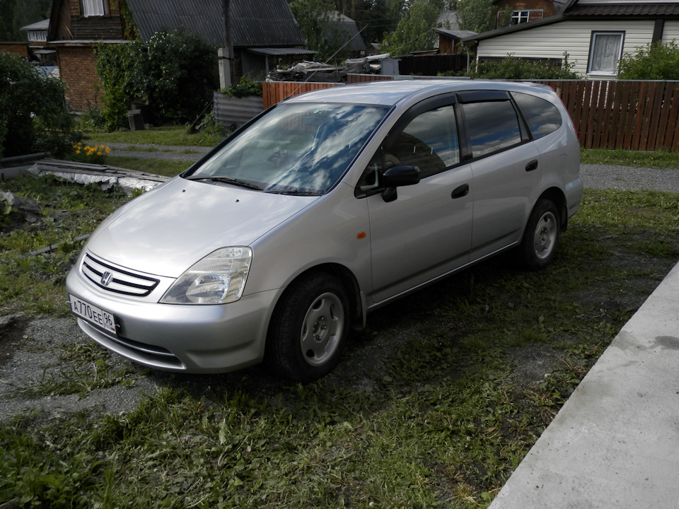 фото — Honda Stream (RN), 1,7 л, 2001 года | фотография | DRIVE2