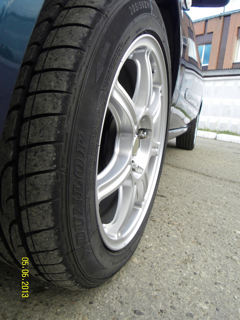 Продам японское литье B.I.M DHS051 R16 на резине Dunlop Sport Maxx 205/ ...