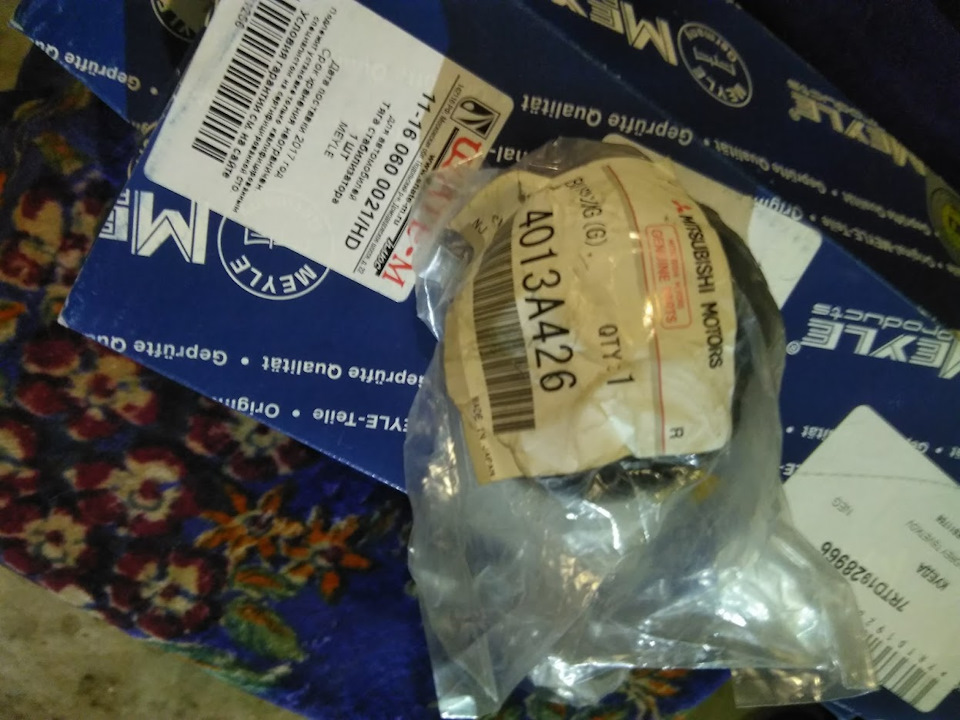 Замена стоек стабилизатора и сайлентблоков переднего рычага ...