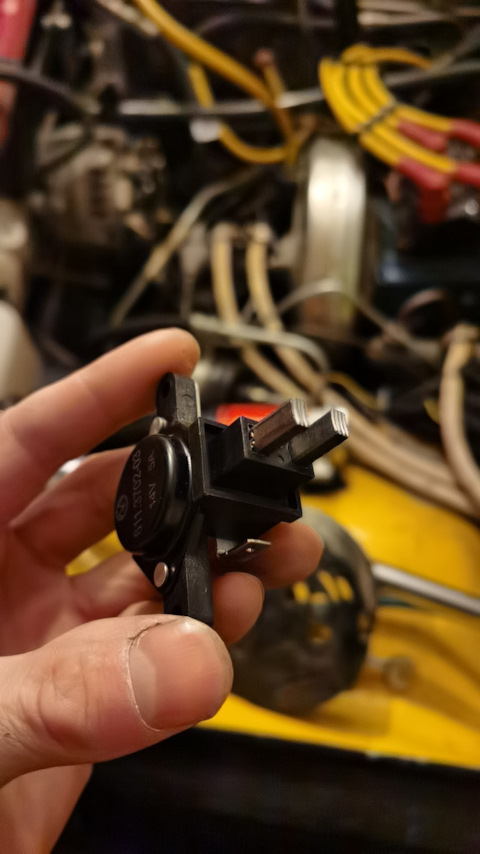 11110283 Воздушный фильтр Volvo | Запчасти на DRIVE2