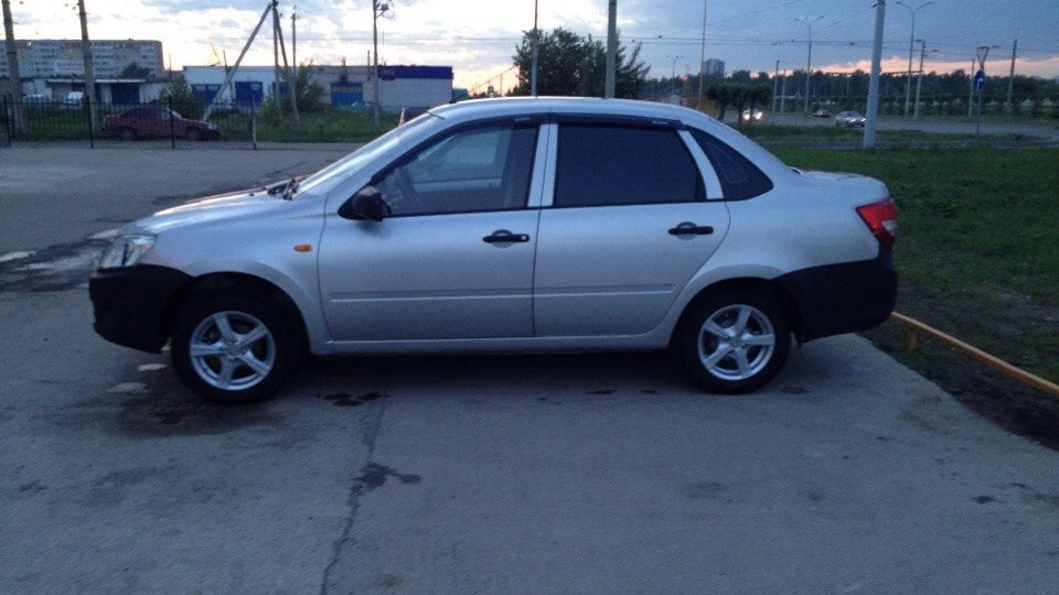 Lada Granta 1.6 бензиновый 2013 | Грантамет))) на DRIVE2