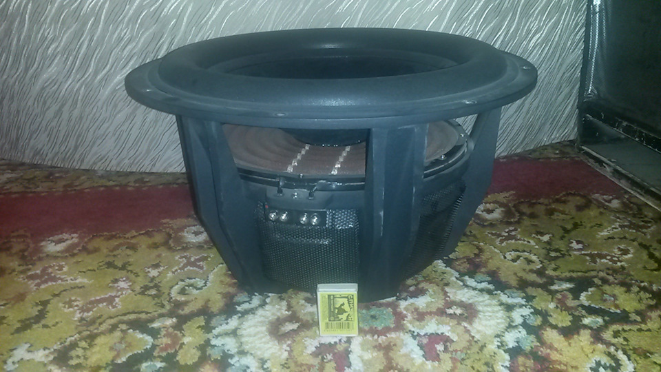 Попытка намбер ту)) срочно продаю сабвуферы kicx pro380(б/у) — Volvo 460, 1,7 л, 1996 года ...