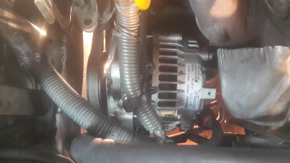 Замена генератора CD20E — Nissan Bluebird (U14), 2 л, 1999 года ...