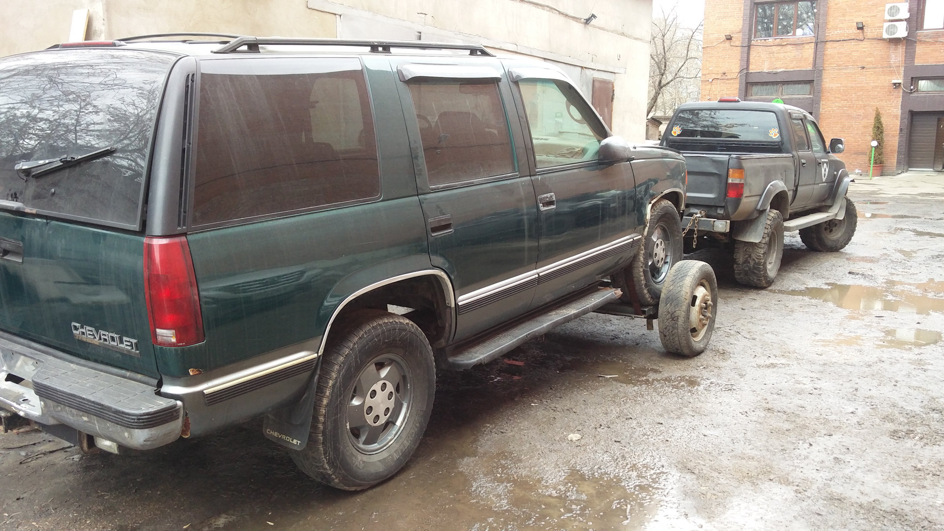 подготовка к поездке закончена — Chevrolet Tahoe (GMT400), 6,2 л, 1995 ...