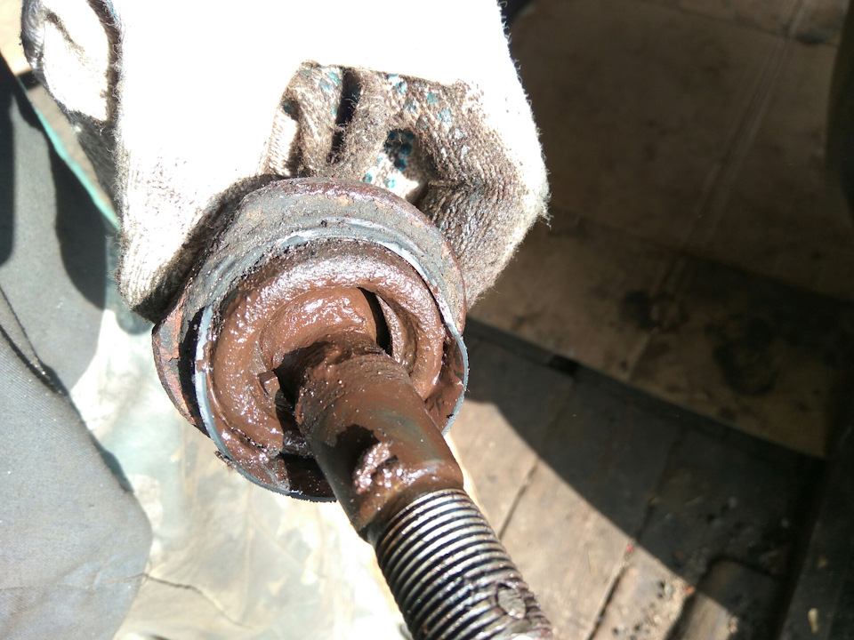 Нижние шаровые опоры. — Nissan Xterra (WD22), 3,3 л, 2000 года | своими ...