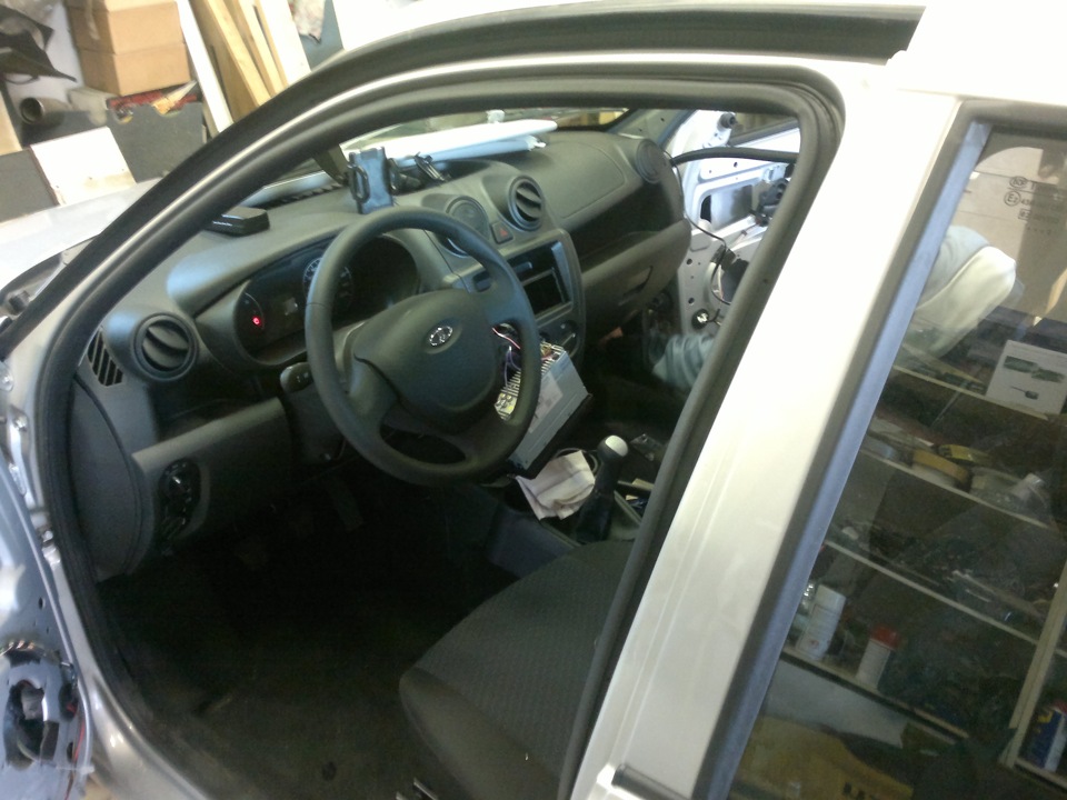 Установка Колонок — Lada Гранта, 1,6 л, 2012 года | автозвук | DRIVE2