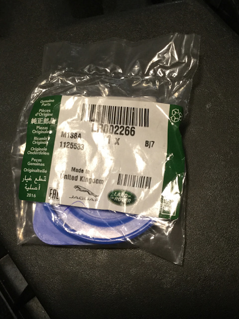 LR002266 Крышка заливной горловины Jaguar Land Rover | Запчасти на DRIVE2
