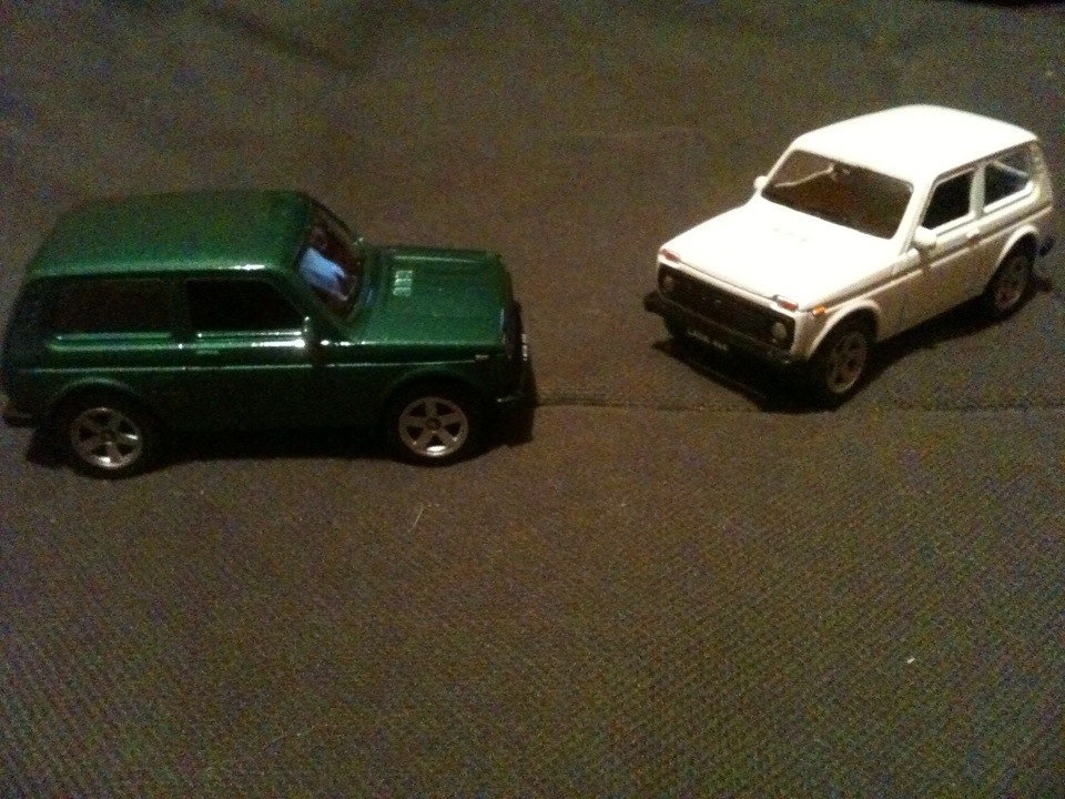 Купил две модели 1/60 буду делать брелки на ключи) — Lada 4x4 3D, 1,8 л ...