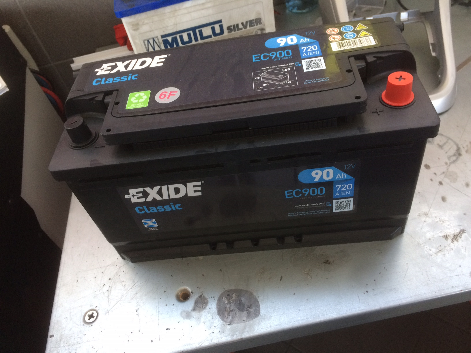 Замена АКБ (Exide EC900) — BMW 6 series (E63), 4,8 л, 2006 года ...