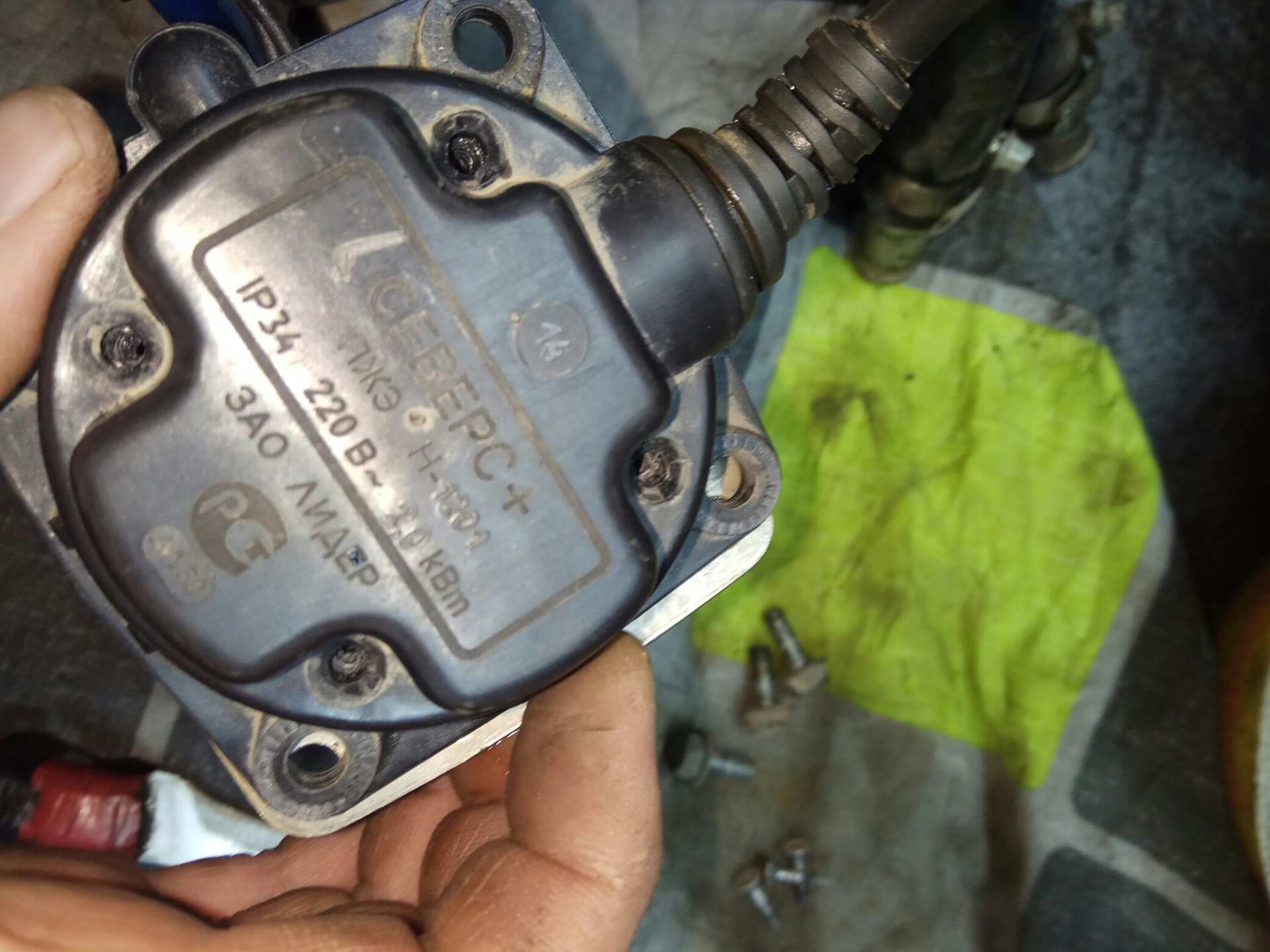 Течь антифриза через подогреватель — Toyota Mark II (90), 2,5 л, 1992 ...