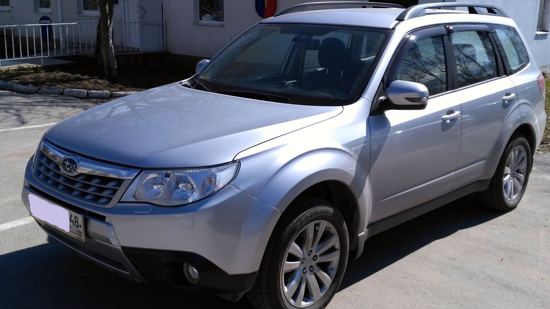 Subaru Forester (SH) 2.0 бензиновый 2011 | ICE SILVER METALLIC на DRIVE2