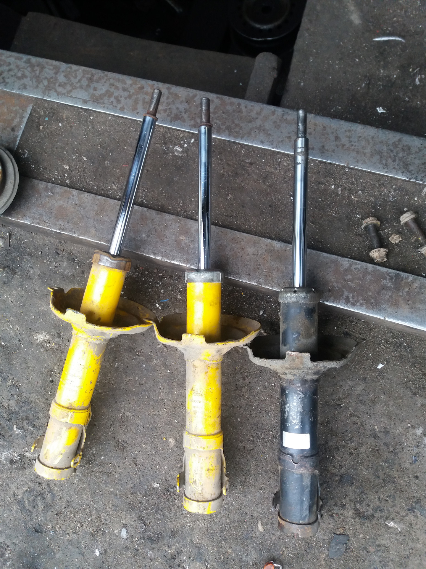 Замена масляных амортизаторов на газомасляные (Передн. подв.) — SEAT ...