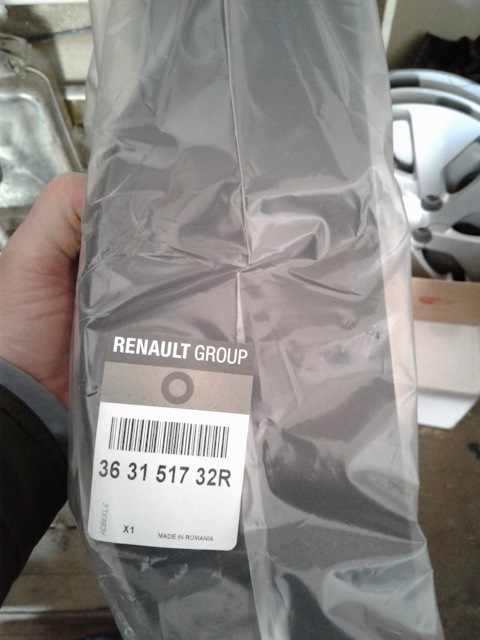 363151732R Консоль салона центральная часть RENAULT | Запчасти на DRIVE2