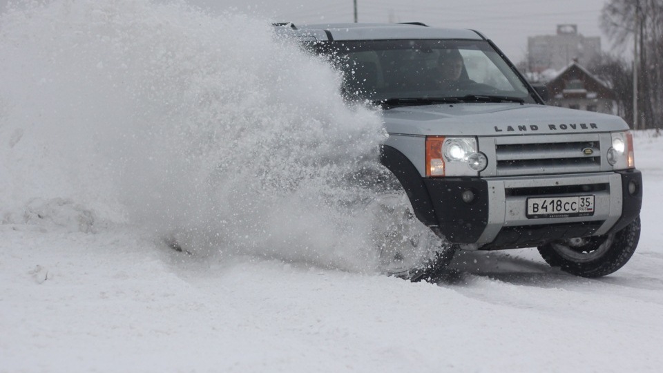 Land Rover Discovery III 2.7 дизельный 2006 | Чемодан серебра на DRIVE2