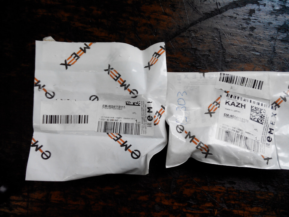 Замена отбойников капота + сезонная смена колёс — Toyota Caldina (210 ...