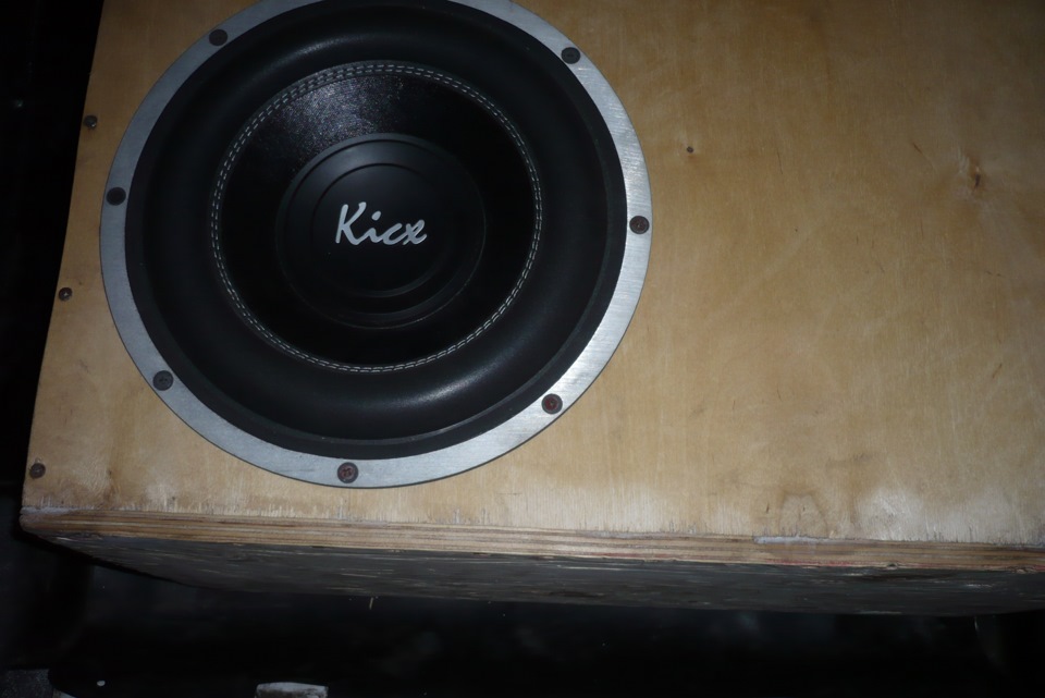 Продам саб kicx qs 300 в коробе — Сообщество «DRIVE2 Орёл» на DRIVE2