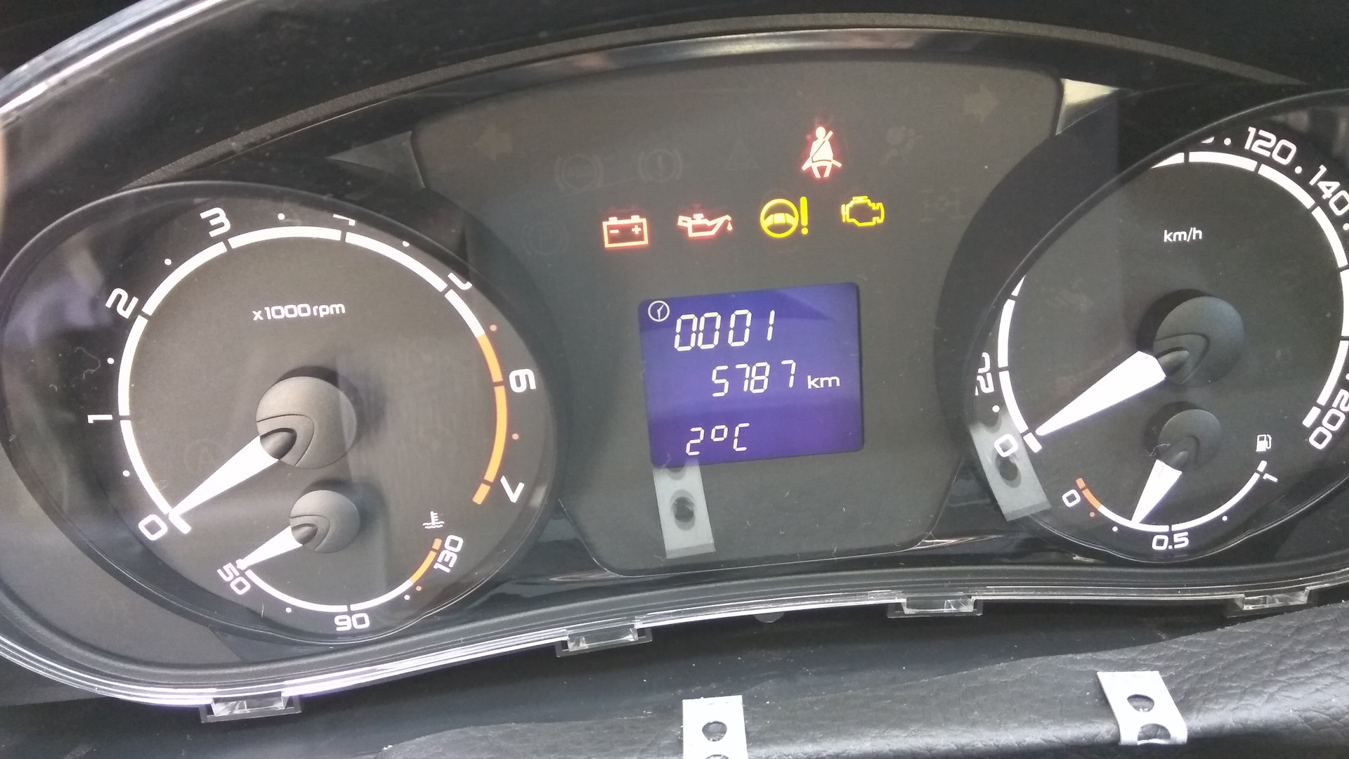 Датчик температуры окружающей среды — Lada Приора седан, 1,6 л, 2017 ...
