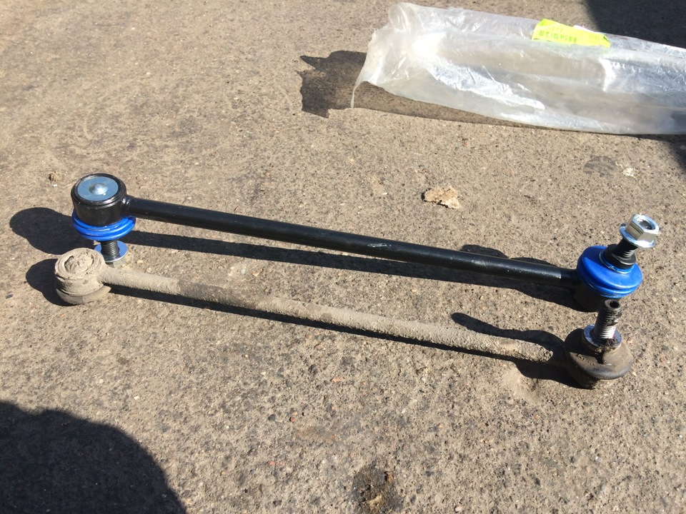 Подвеска: стойки стабилизатора IPD и рычаги Hardrace — Volvo C30, 2,4 л ...