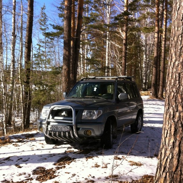 Кенгурятник — Mitsubishi Pajero Pinin, 2 л, 2003 года | аксессуары | DRIVE2