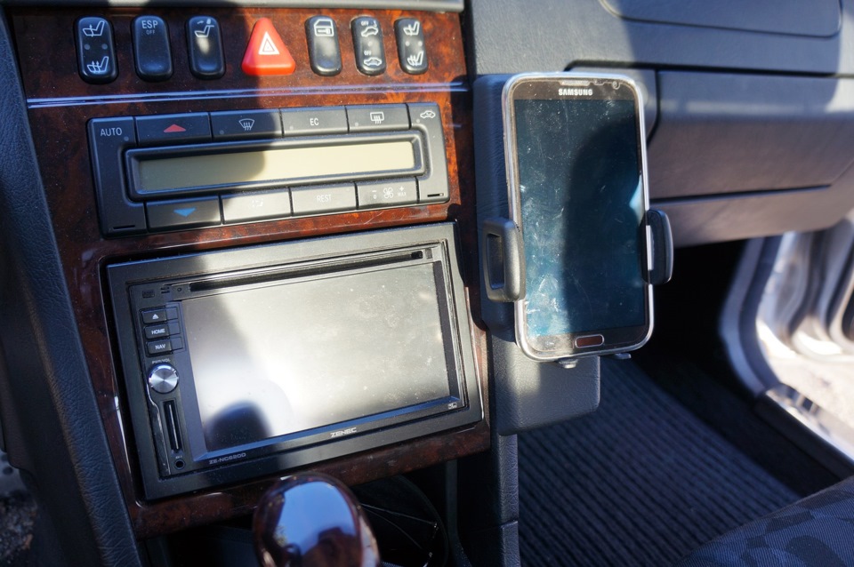 Держател для Телефона Brodit — Mercedes-Benz C-Class (W202), 2,3 л ...