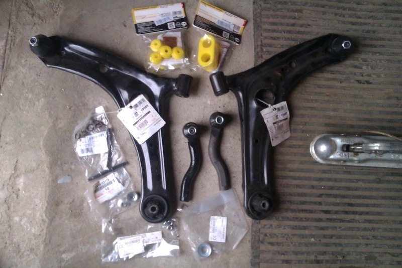 ремонт передней подвески — Toyota Funcargo, 1,3 л, 2002 года | визит на ...